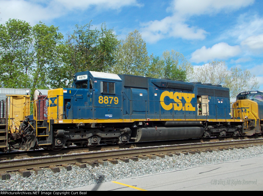 CSX 8879 (2)